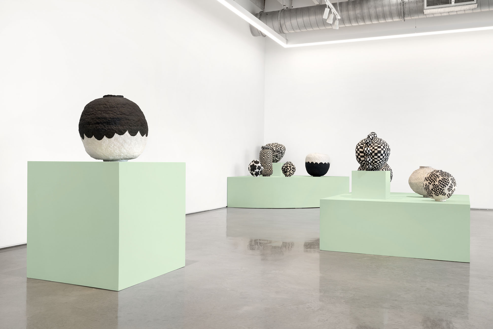 Brittany Mojo: The Swell (nowness, again) – Mindy Solomon Gallery