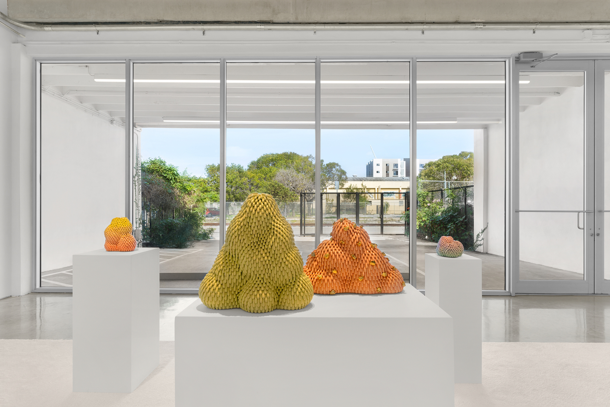 Linda Lopez – Mindy Solomon Gallery